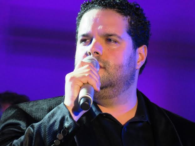 Sold-out Fernando Varela show proves fans won't stop believing ...
