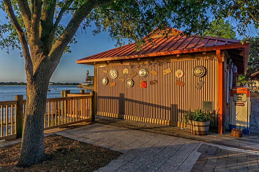 Beautiful photo of Lake Sumter Landing in The Villages - Villages-News.com
