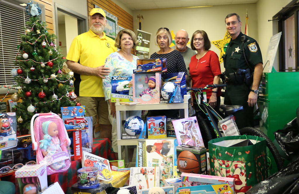 Clubs come together to make Christmas merrier for children in need ...