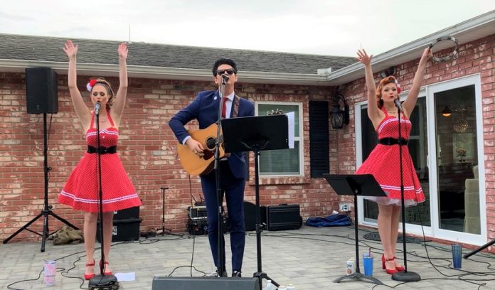 Popular Johnny Wild and the Delights takes Villages show to a personal ...
