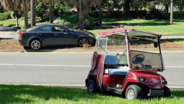 Golf cart driver suffers head injury in crash at roundabout - Villages ...