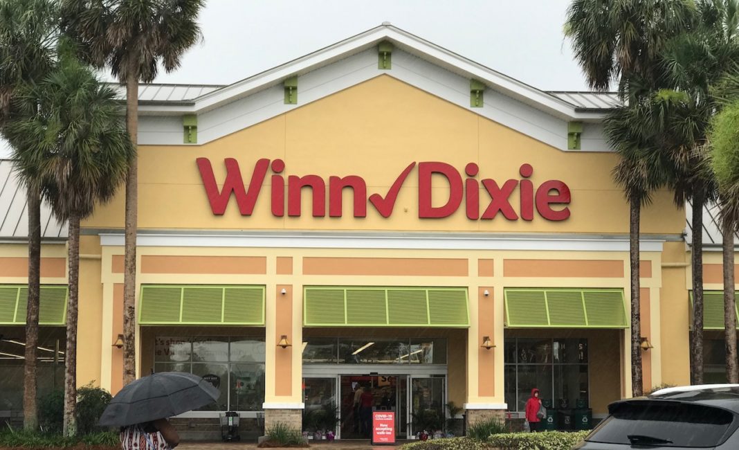 Renovated grocery store makes its debut with fundraiser for veterans ...