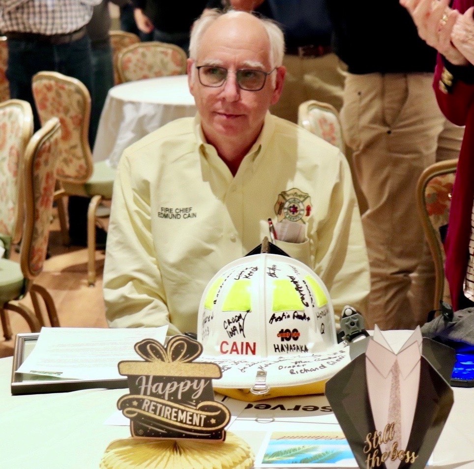 Big crowd pays tribute to retiring fire chief of The Villages Public ...