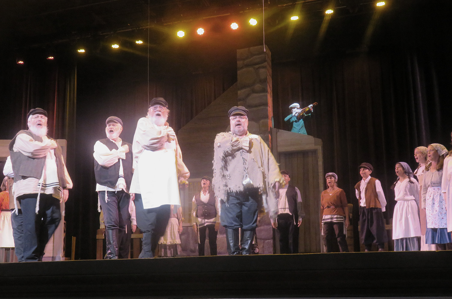 Stellar cast retells beloved story of ‘Fiddler On the Roof’ - Villages ...