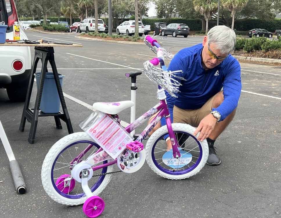 Villagers and deputies round up bicycles for special Christmas delivery ...