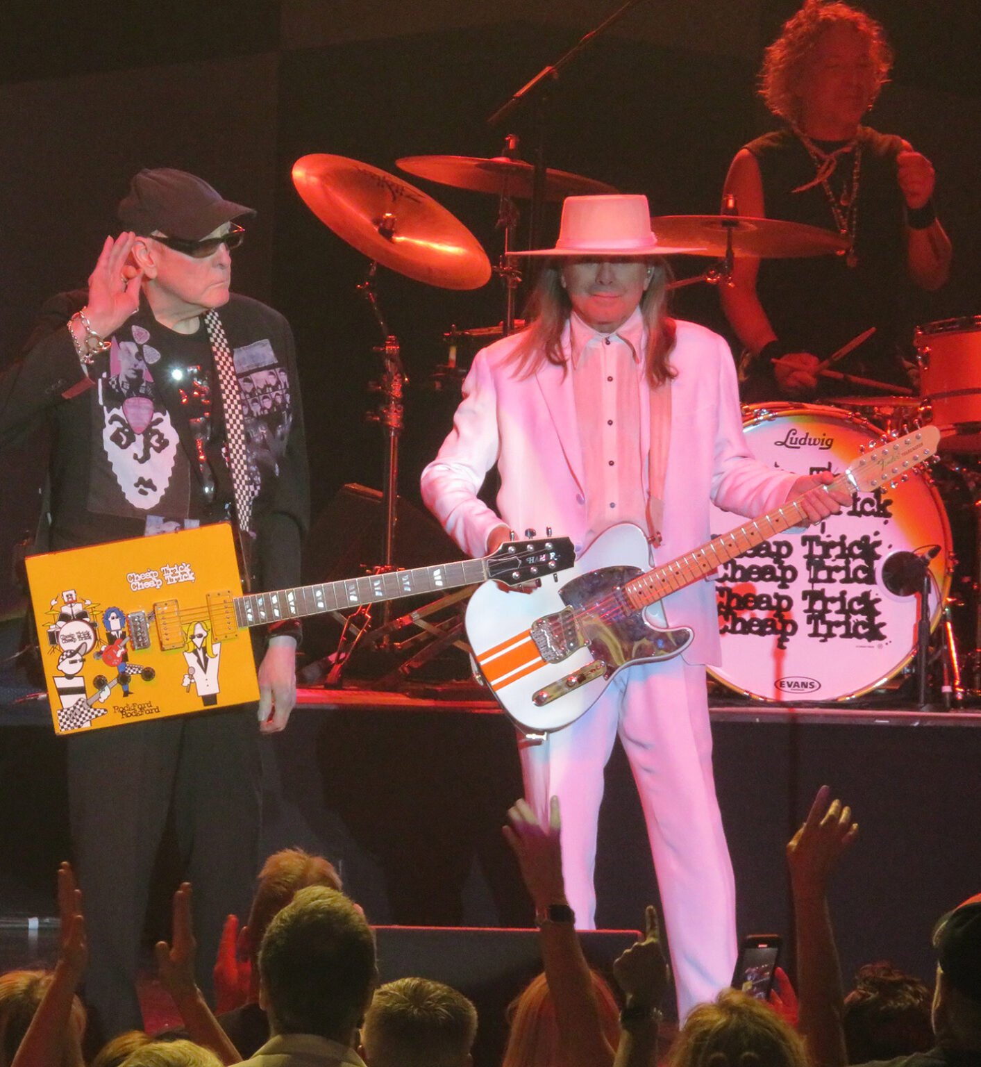 Cheap Trick delivers loud raucous show for fans in The Villages ...