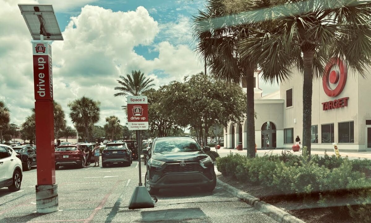 Empty car spotted in Drive Up parking pickup at Target - Villages-News.com