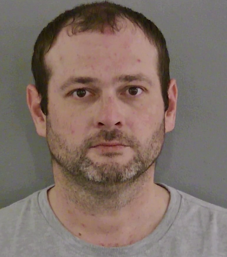 Apartment dweller allegedly sends death threats to deputies - Villages ...