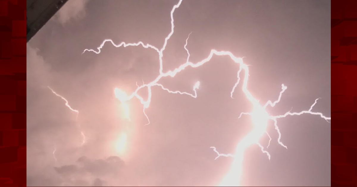 Indirect lightning strikes in The Villages prove lightning loves ...