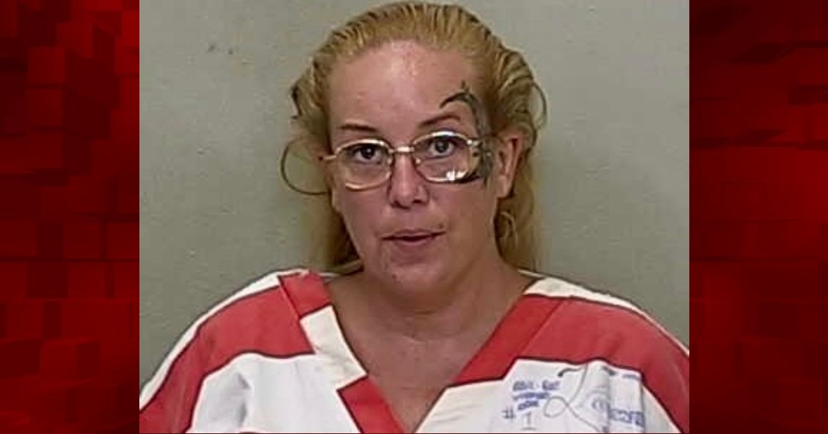 Woman intentionally body checks deputy with her chest during battery ...
