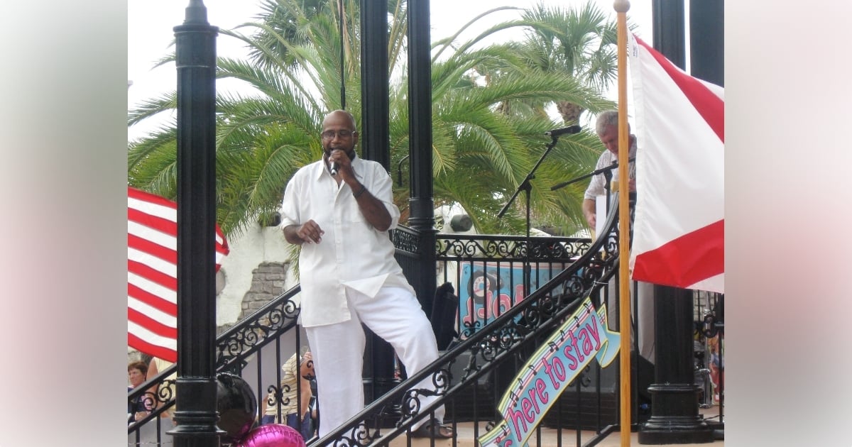 Live Square Entertainment for Sunday, August 25 - Villages-News.com
